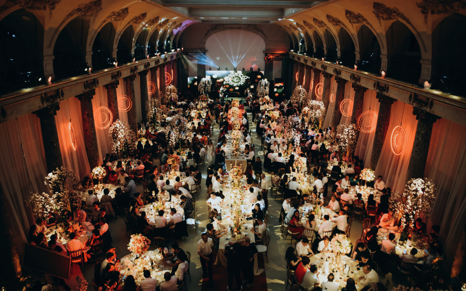 Tipping in London Restaurants: 2025 Guide For Tourists